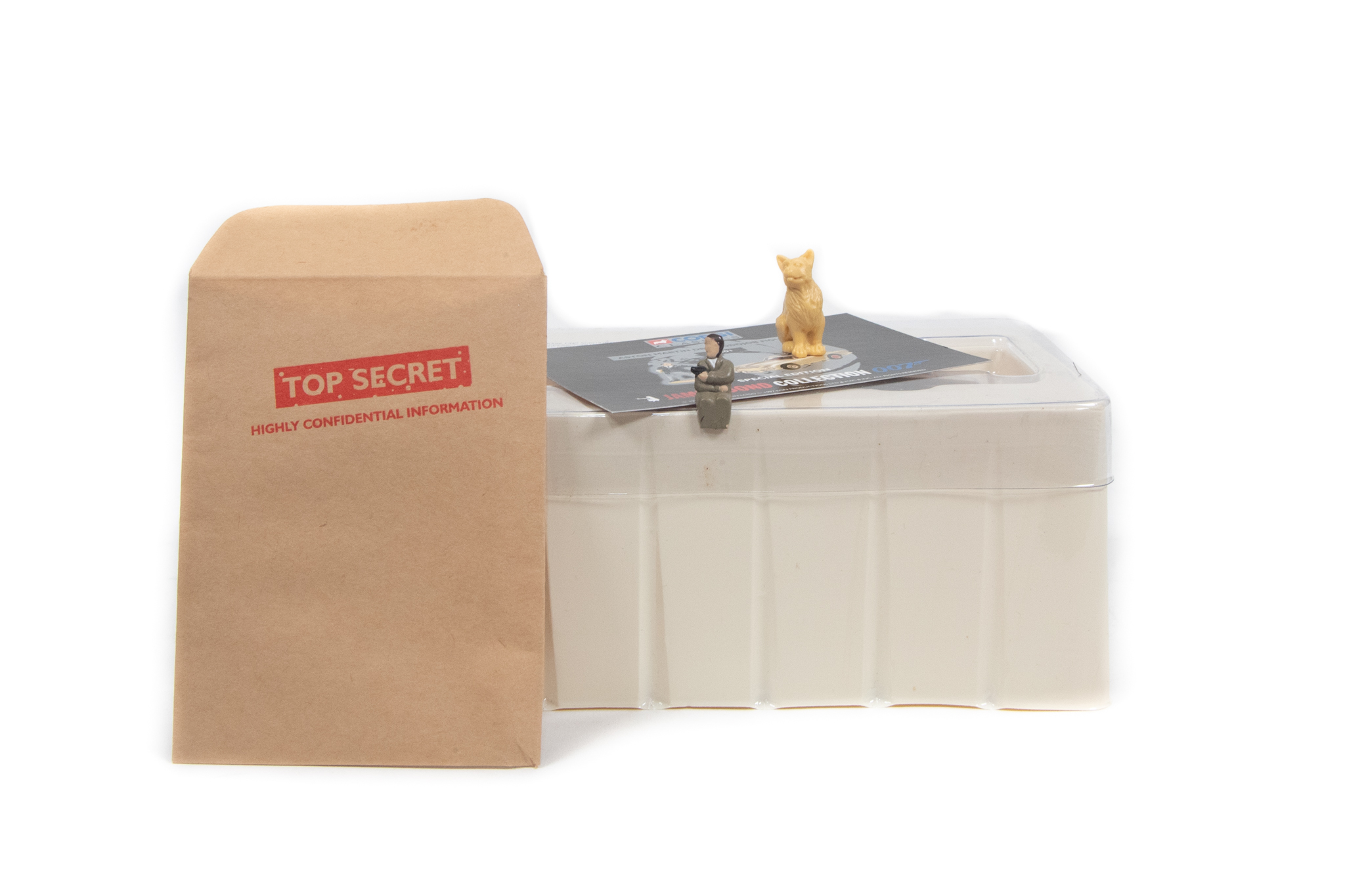 Corgi Classics 007 James Bond Collection – Gold Aston Martin DB5 ...